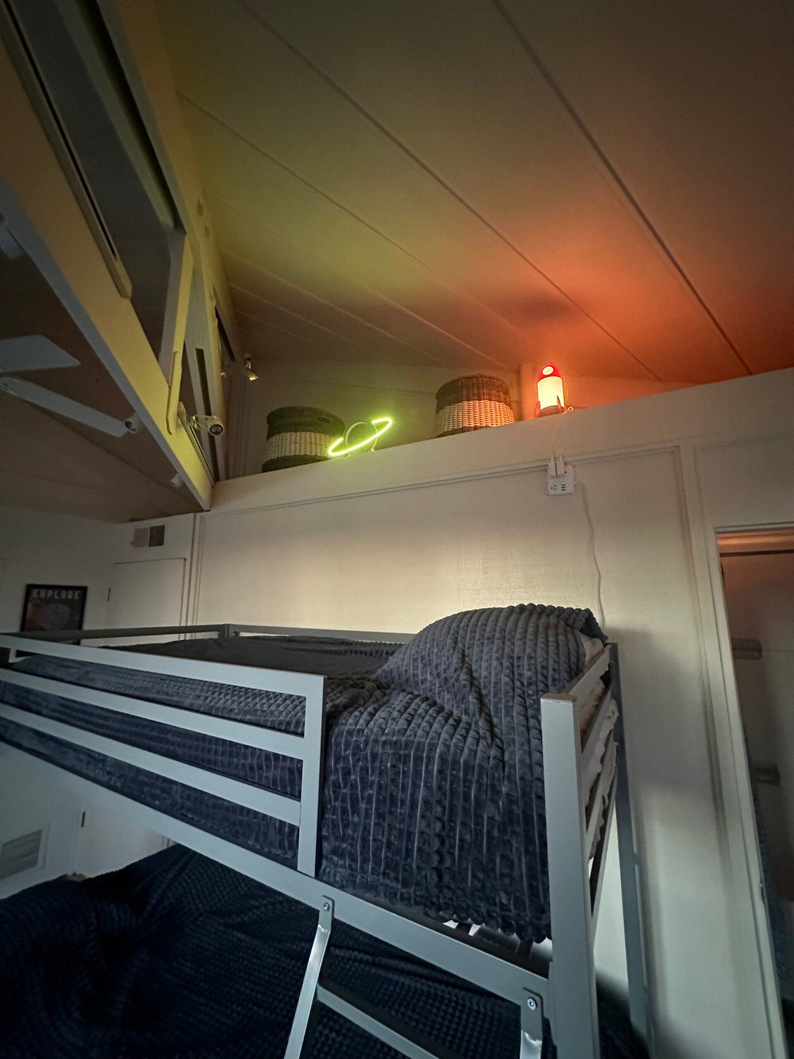 7 Reasons to Stay at The Escape Pod at Cheat Lake
